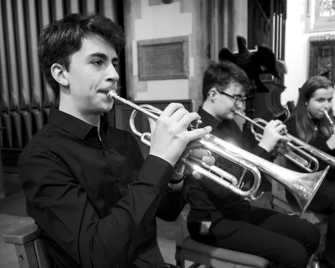 Memorial award to rising trumpet star — 4barsrest