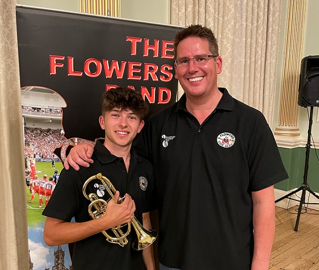 Barker has World stage on which to shine with Flowers — 4barsrest