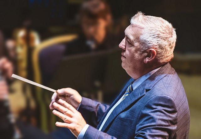 A musical Hamilton takes lead direction at Comber — 4barsrest