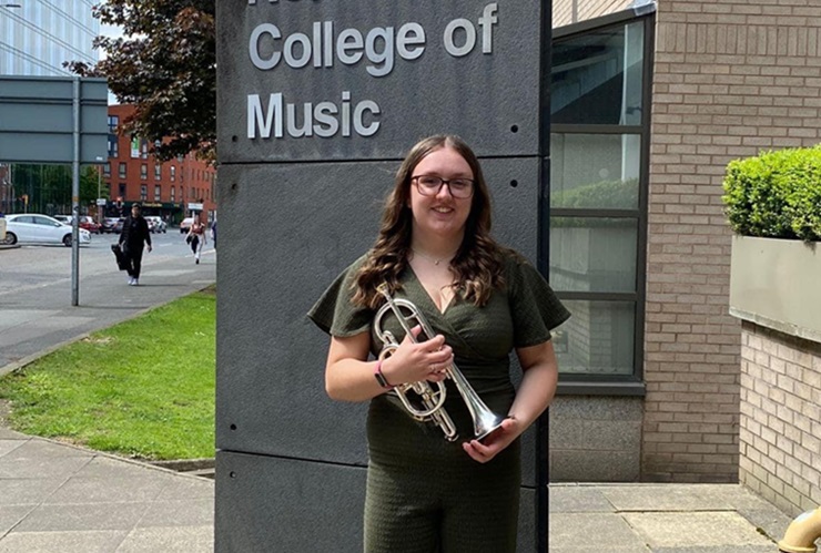 Olivia returns to inspire next generation at Lostock — 4barsrest